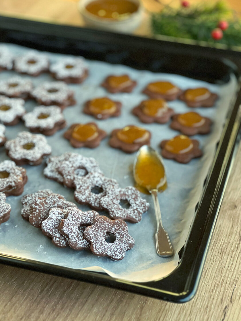 Schokolade Spitzbuben (Linzer Plätzchen) - ANA + NINA